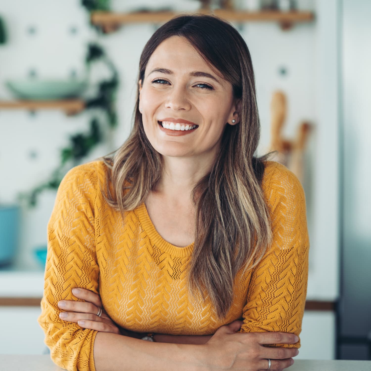 hyperthyroidism face tingling