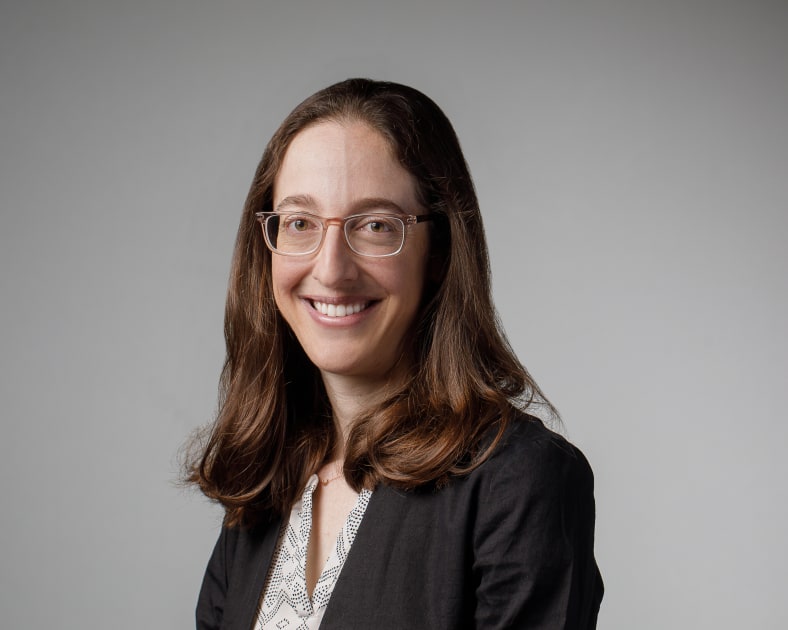 Dr. Lisa Korn Receives 2024 Dostanic Award | Yale School of Medicine