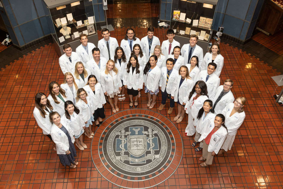 Physician Associate Class of 2024 Receives White Coats and Advice