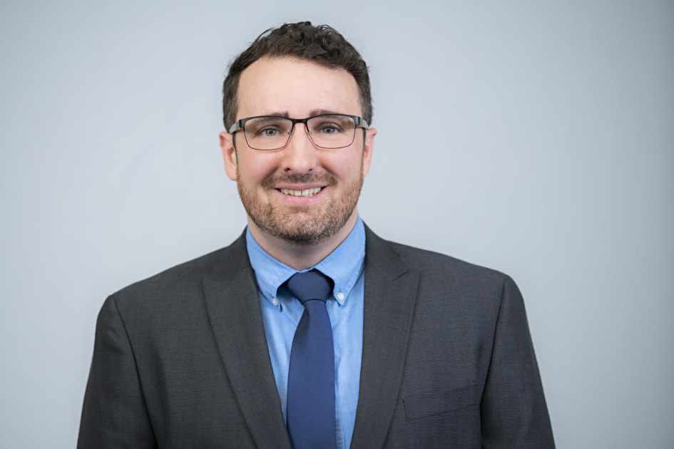 Alexander Neifert, MD, ScM | Yale School of Medicine